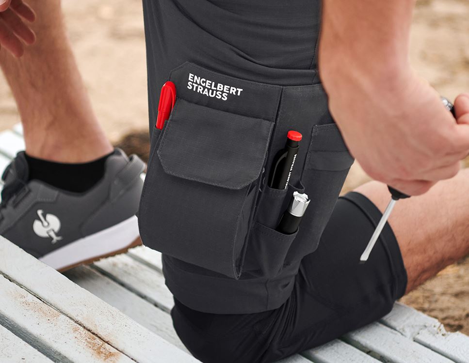 Multipocket e.s.tool concept schwarz | Strauss