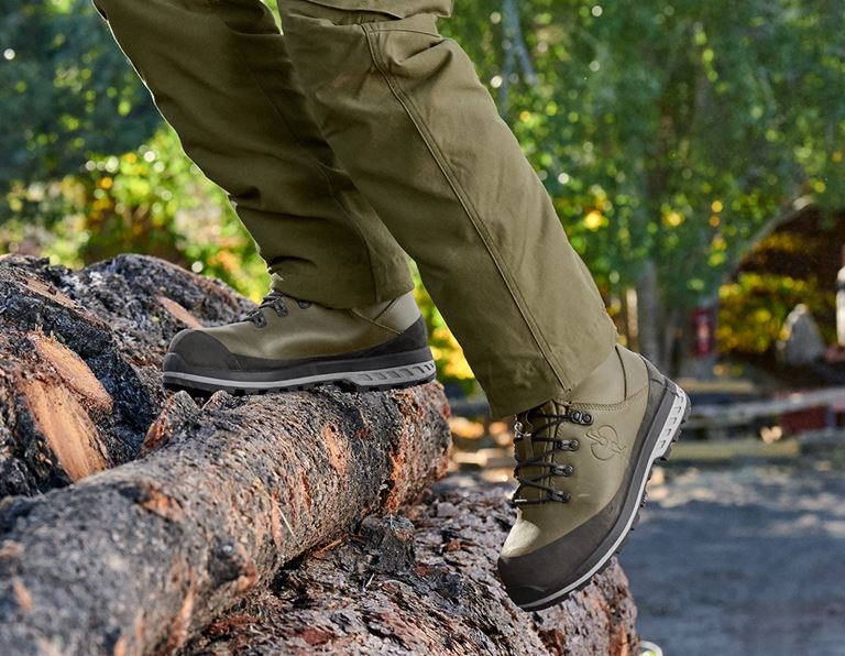 e.s. S2 scarpe antinfortunistiche forestali Triton verde fango | Strauss