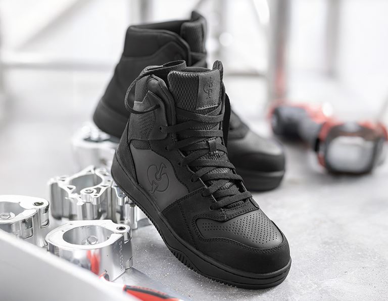 S1P bezpečnostné poltopánky e.s. Eindhoven mid čierna | Strauss