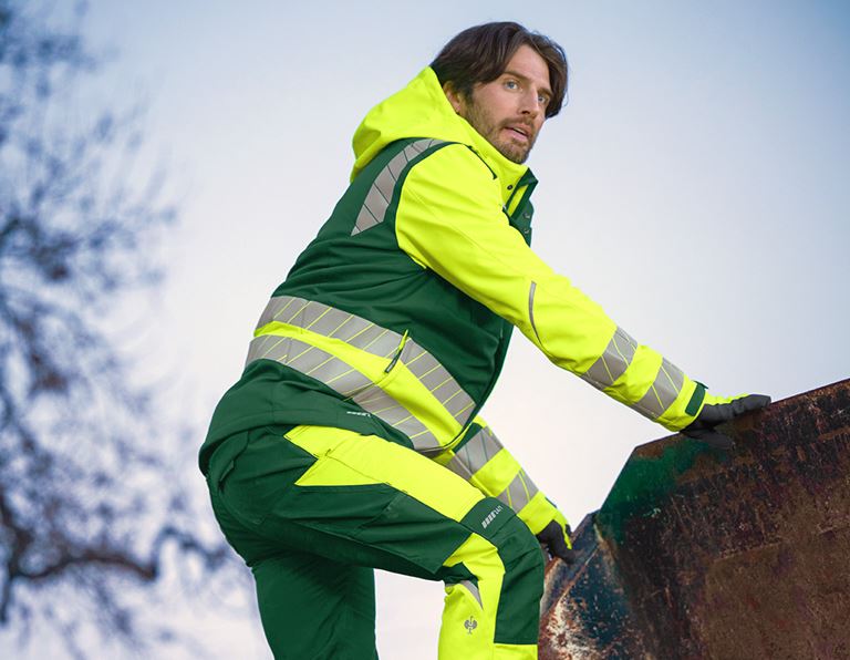 High-vis winter softshell jacket e.s.motion 24/7 green/high-vis yellow ...