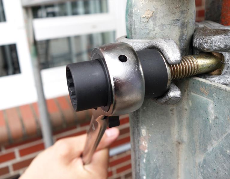 e.s. Scaffolder's key | Strauss